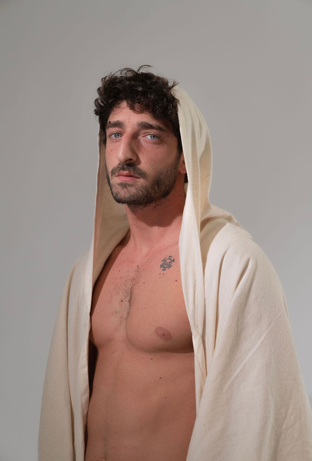 Chakra cloak – Eleven Dragons